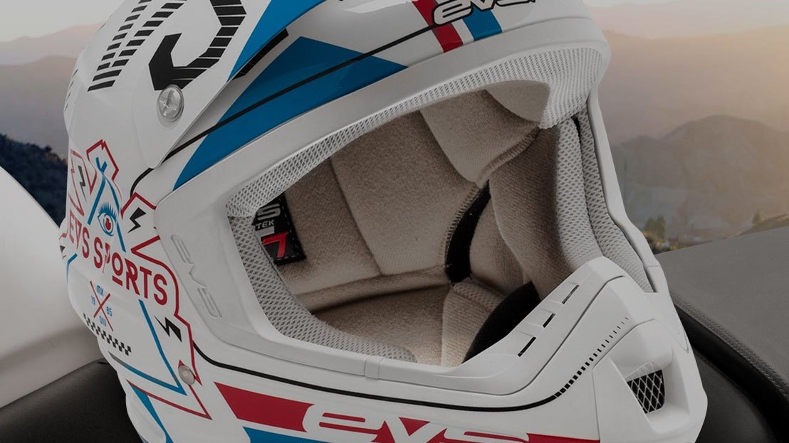 Motorcycle Helmets | Full Face, Modular, Off Road - MOTORCYCLEiD.com